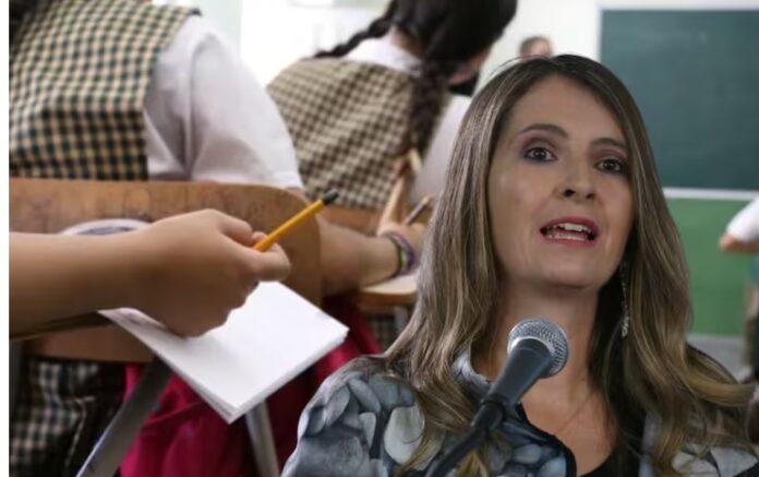 “Vamos a imponer evaluación a los maestros, haremos competencia al ...