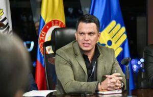 Sneyder Pinilla busca a autoridades de EE.UU. para prender el ...